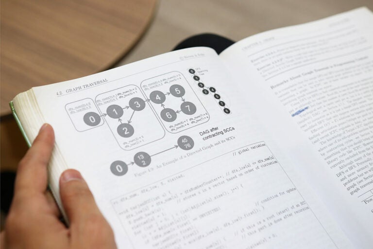 Visualising Algorithms with a Click - NUS Computing