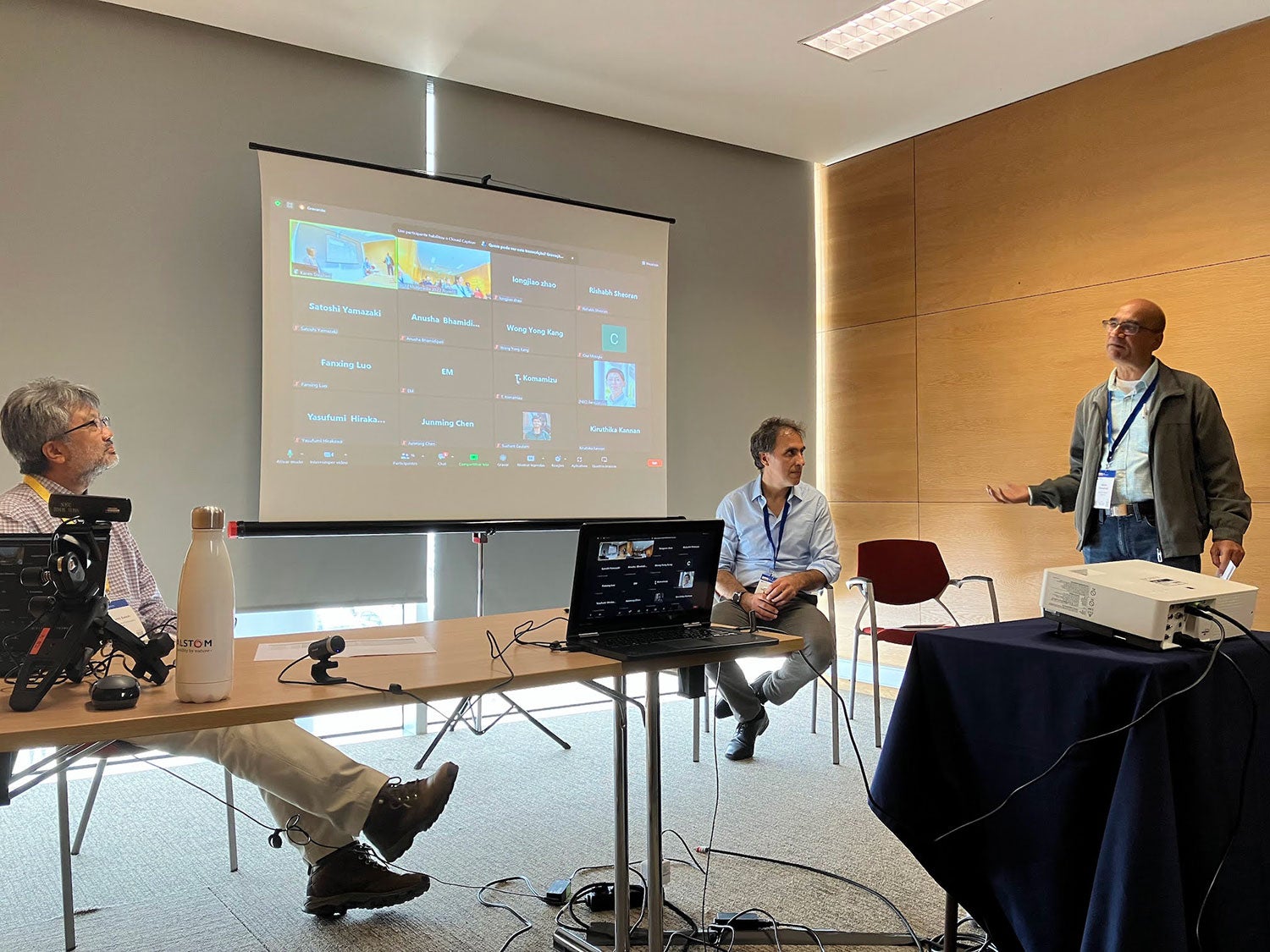 NUS Computing professor and researchers clinch the Best BNI Paper award ...